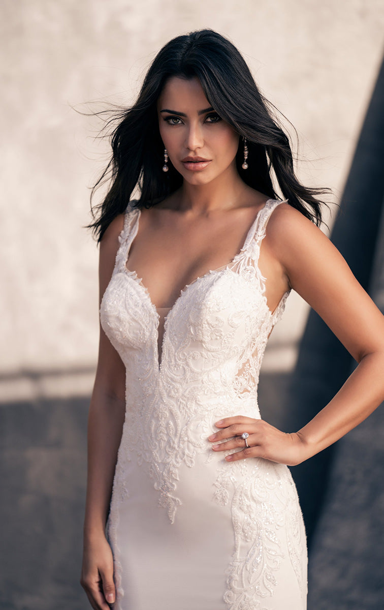 C709 – Lotus Bridal