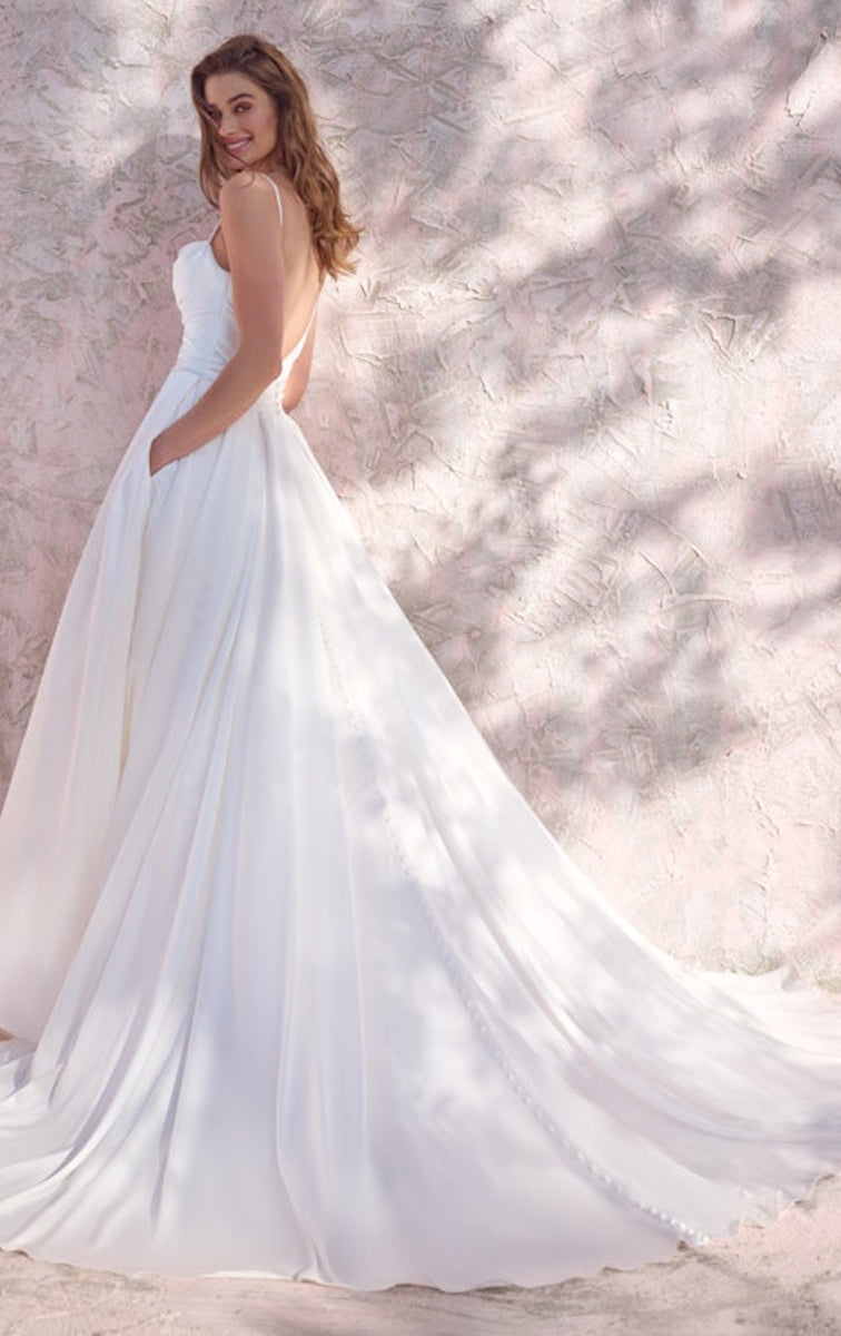 Scarlet – Lotus Bridal